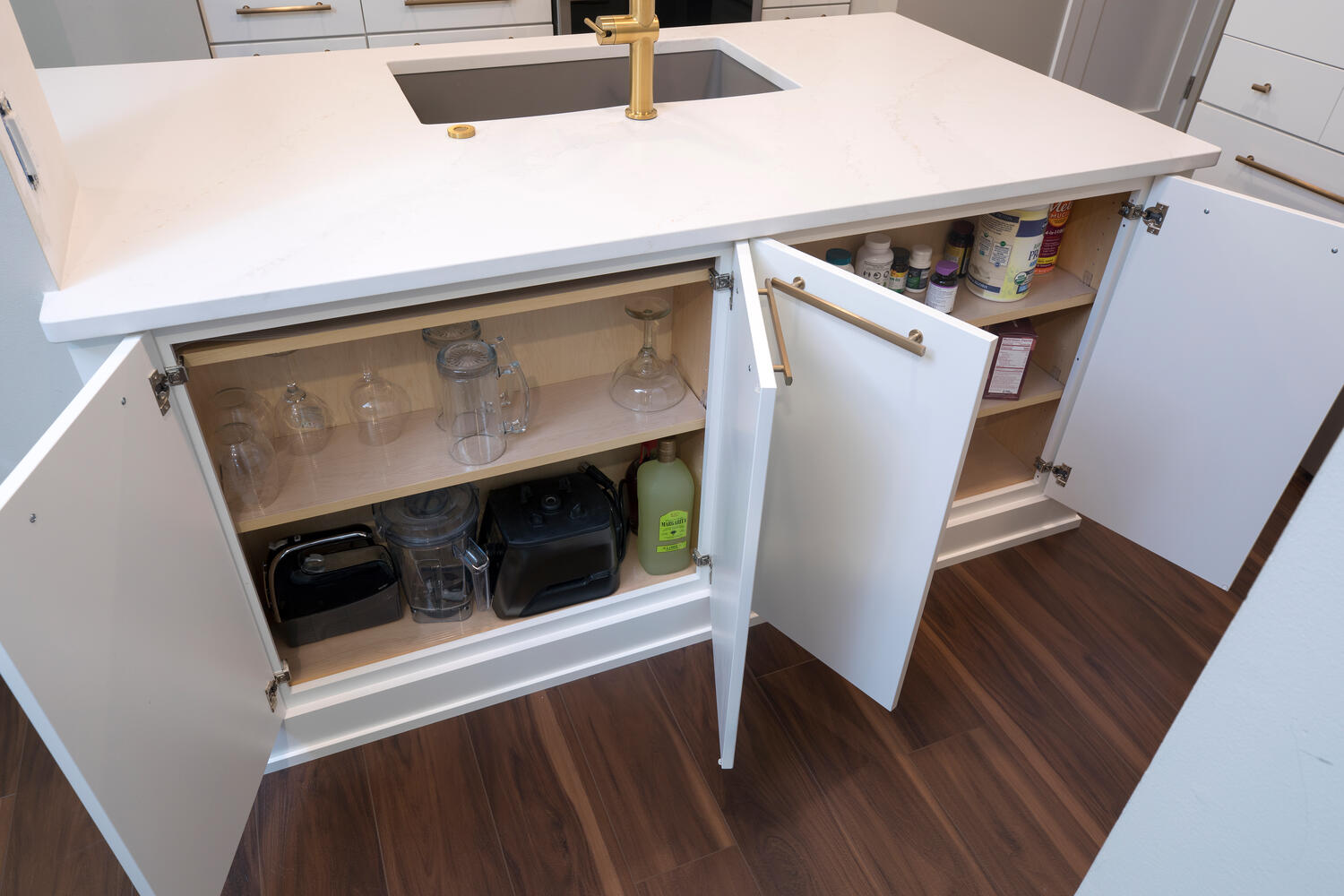 Project Feature: Contemporary Eagan Kitchen - The Cabinet Store ...