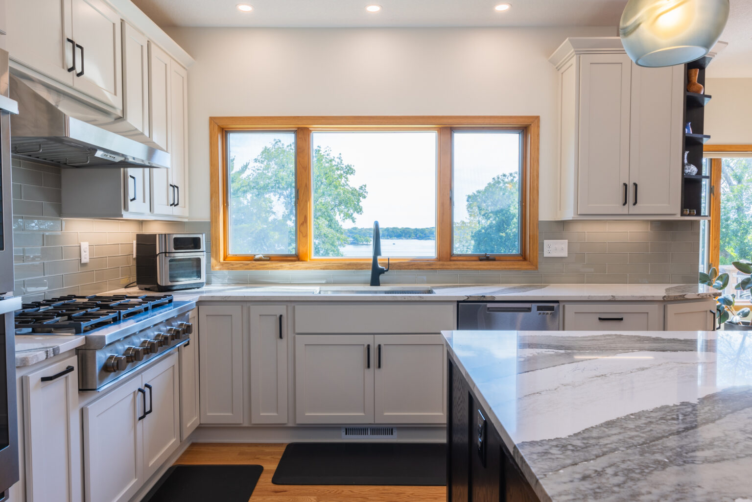 Prior Lake Kitchen and Basement Bar Remodel - The Cabinet Store ...